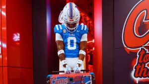 BREAKING NEWS: Ole Miss Lands Commitment from 5-Star